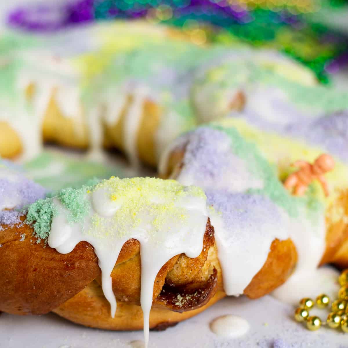 Mardi Gras King Cake Recipe [Authentic] | Edible Times