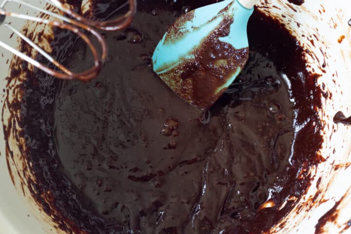 The Ultimate Chocolate Whoopie Pie Recipe [+ 2 Fillings] | Edible Times