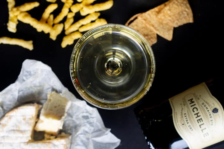 The Best Snacks with Champagne [+7 More Ideas] | Edible Times
